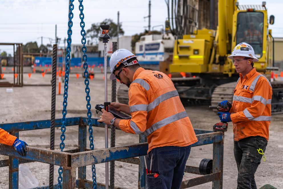 Piling kicks off for new Altona road bridge - Victoria’s Big Build