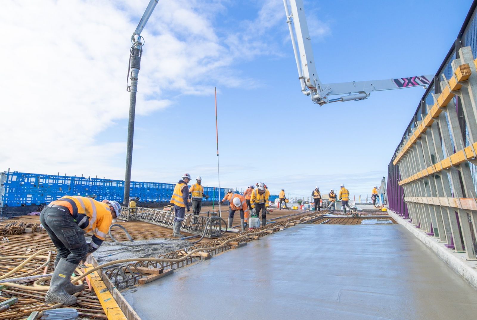 New road bridges taking shape in the west - Victoria’s Big Build